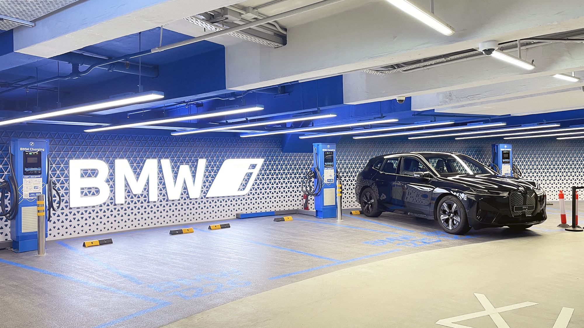 BMW iSpace純電車系豪華旗艦店 – milktalk